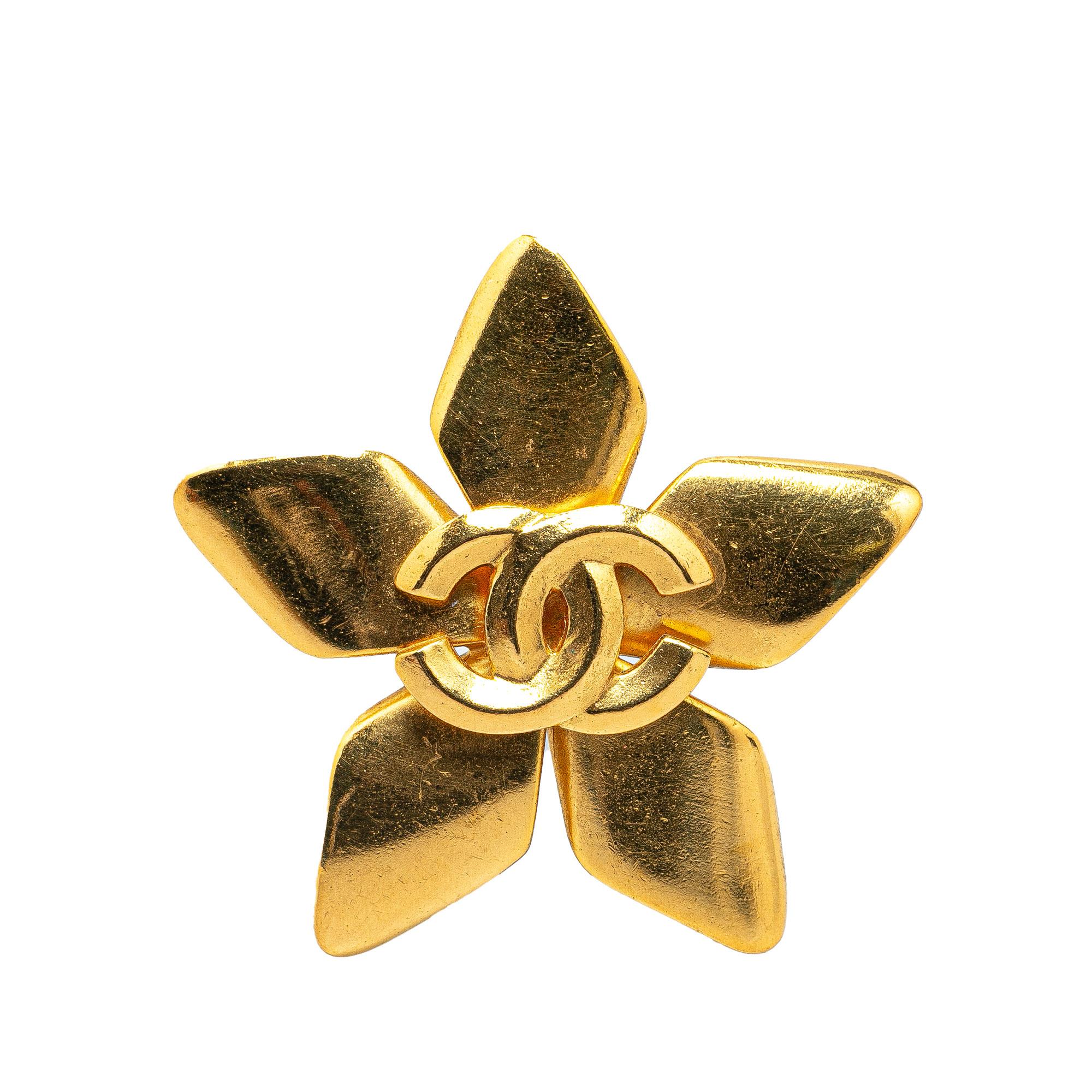 Chanel Vintage Gold PlatedCC Star Brooch | Hardly Ever Worn It