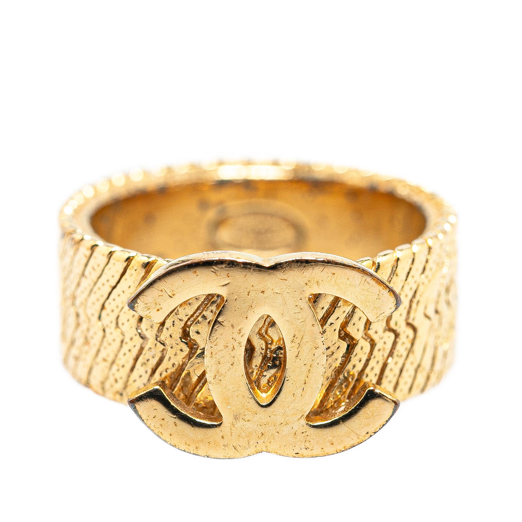 Chanel Gold Plated CC Ring | One Size | Hardly Ever Worn It