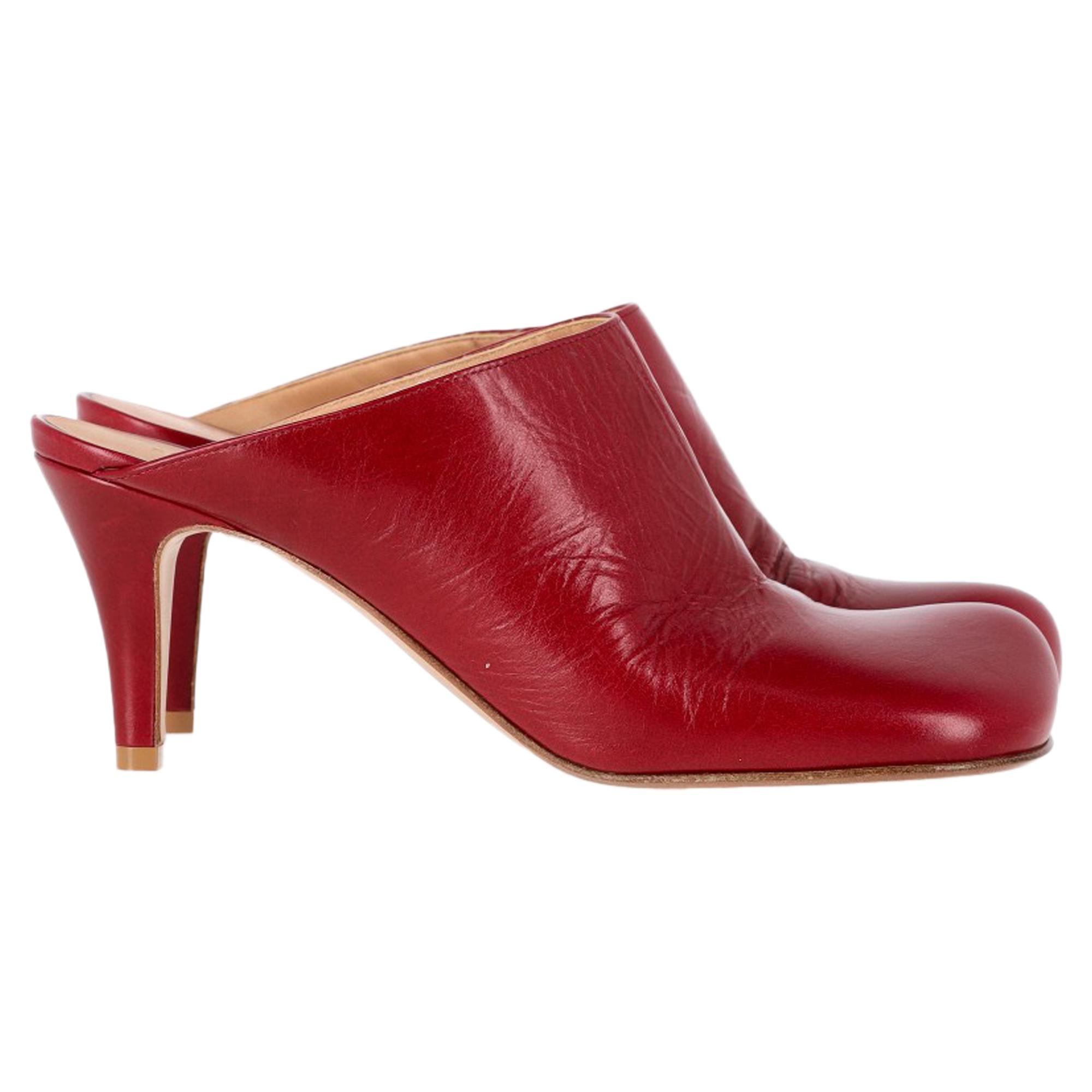 Bottega Veneta Red Leather Round Toe Heeled Mules | 38 | Hardly Ever ...